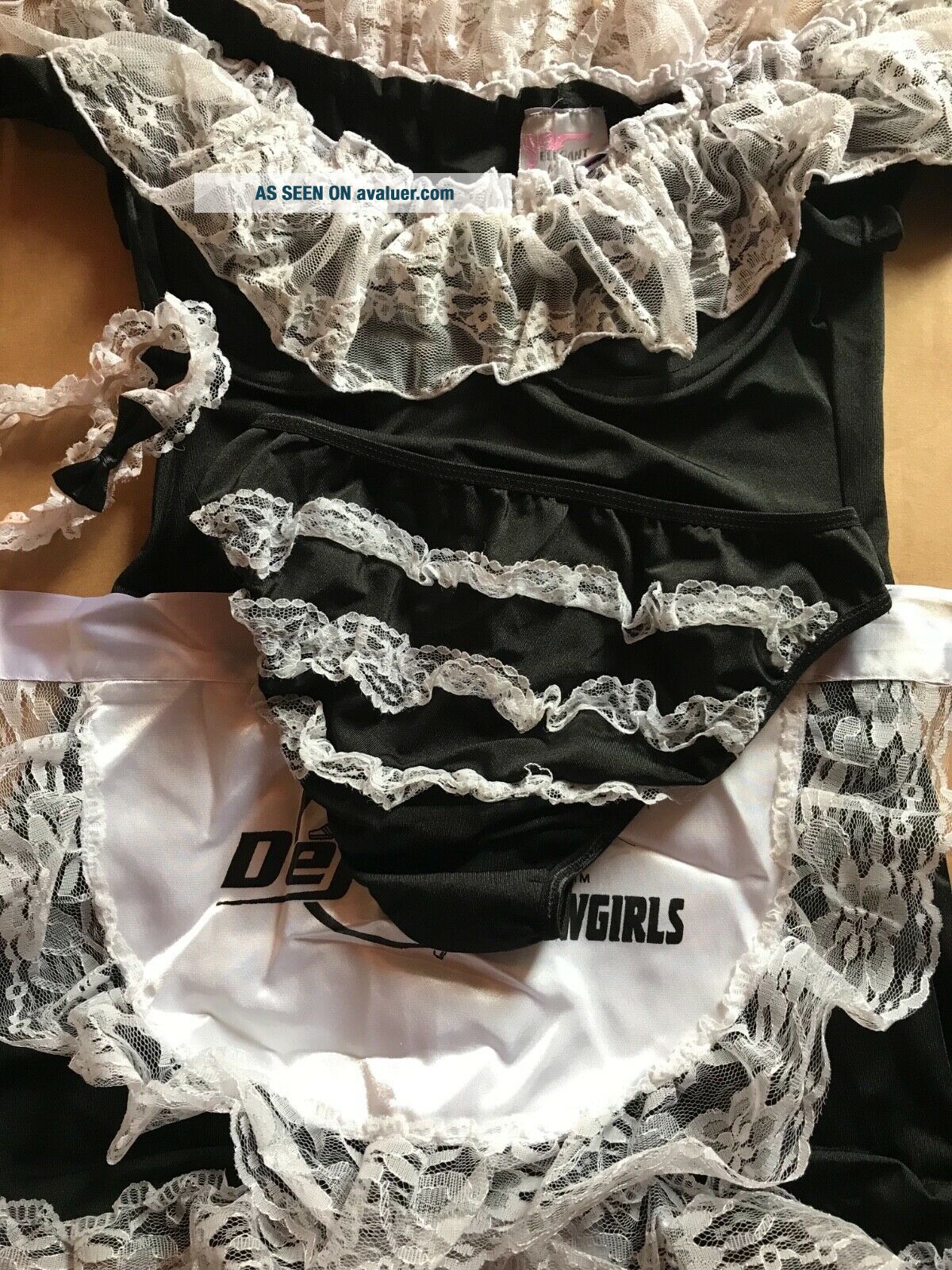 Deja Vu Waitress Uniform Worn By Int Playmate Andrea Prince | #1345781