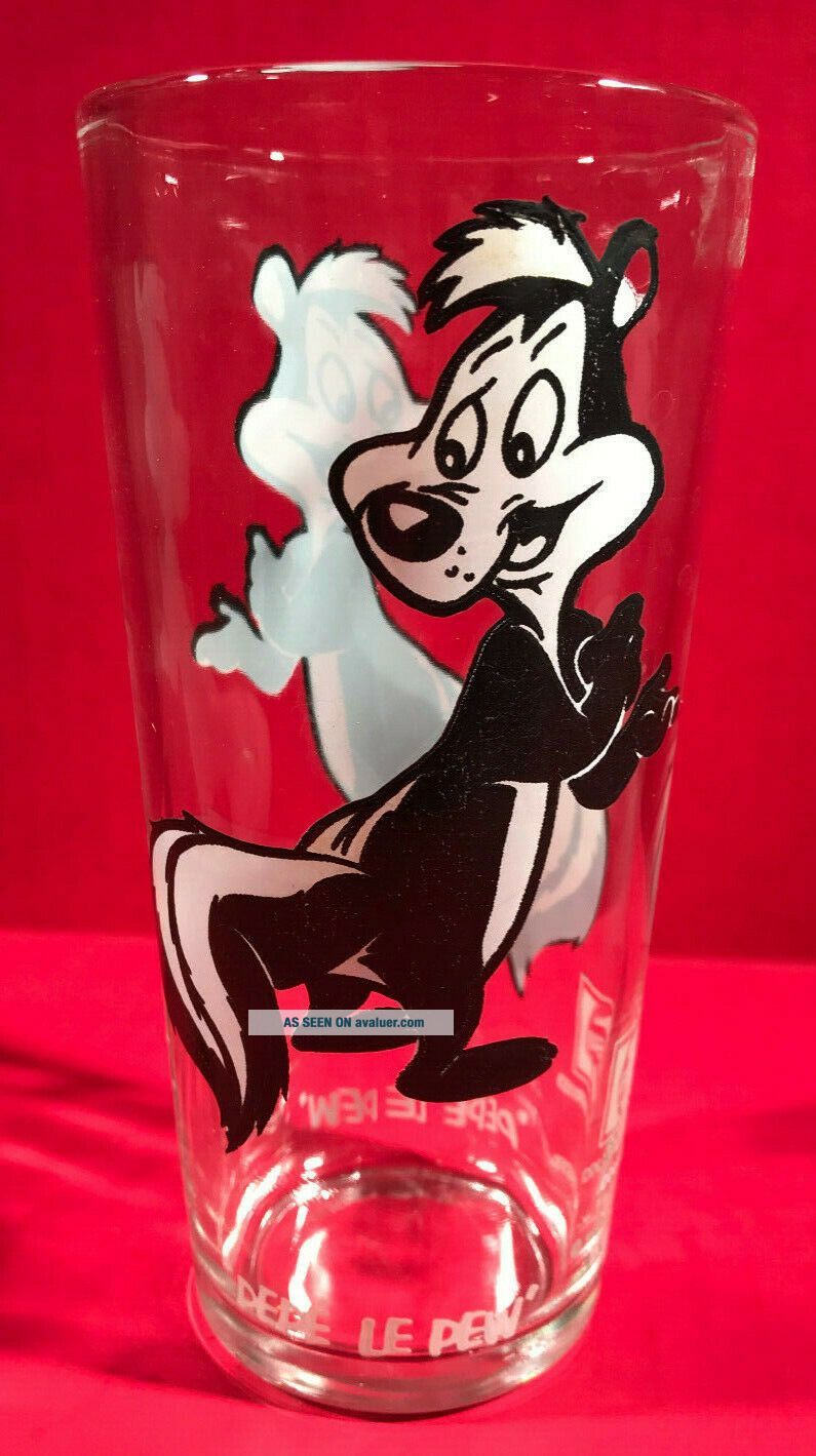 Vintage 1973 Looney Tunes Pepe’ Le Pew Pepsi Glass White Letters | #1439745