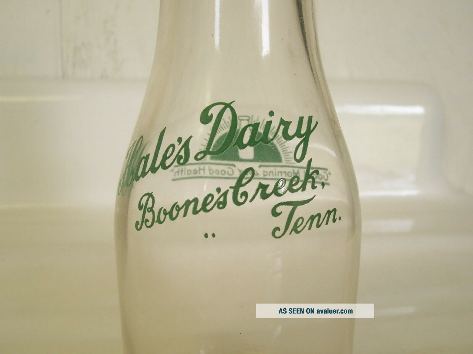 Hales ' S Dairy Boone ' S Creek, Tenn - Pint Milk Bottle Green ACL ...
