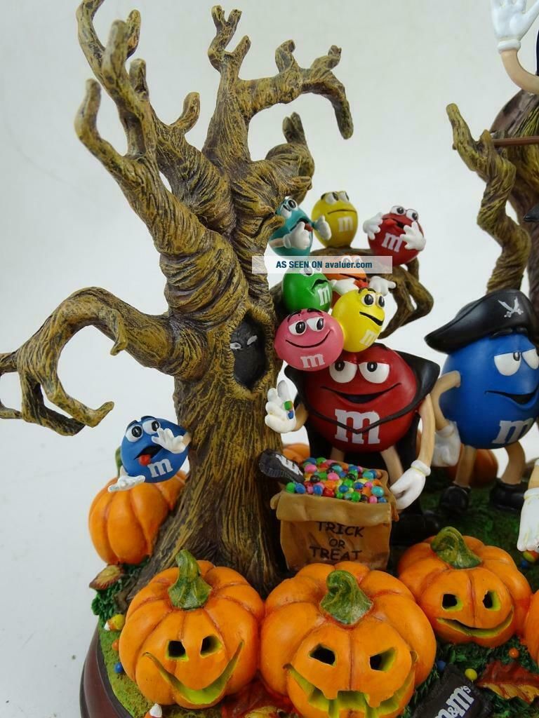 The Danbury M&M Haunted Pumpkin Patch Light Up Figurine Statue ...