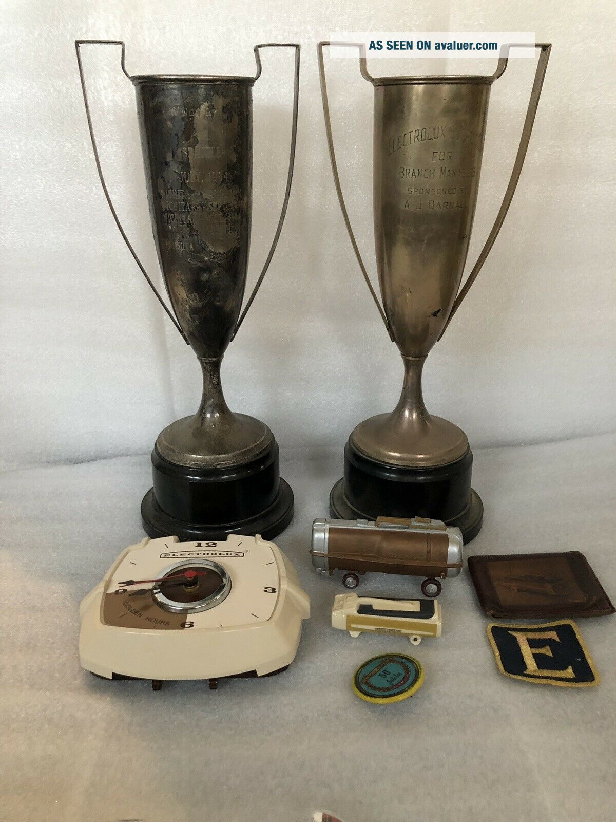 Vintage Electrolux Miniature Vacuum Cleaner Bank Advertising Clock ...