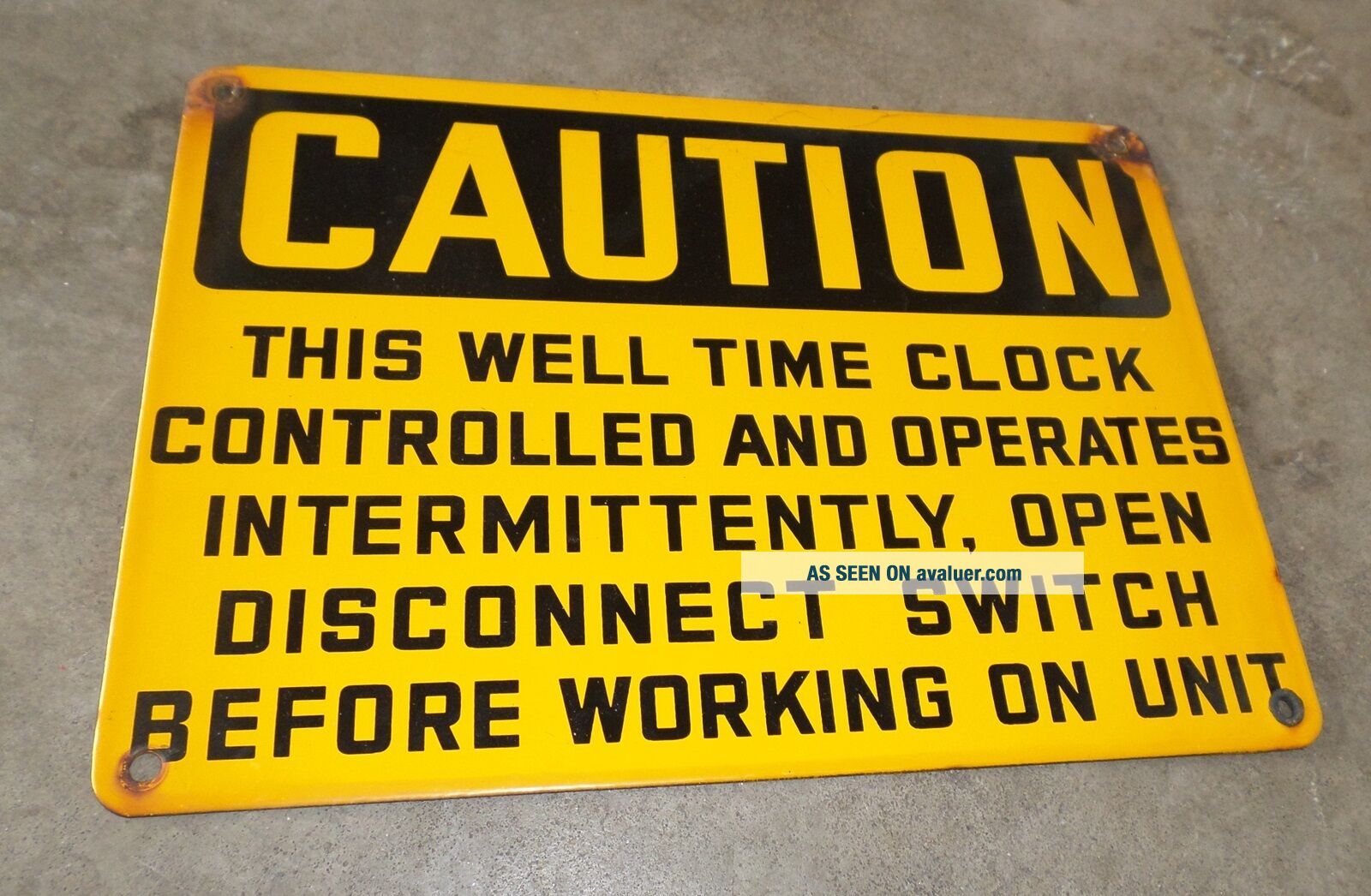 VINTAGE OLD OIL FIELD OIL LEASE RUFF NECK PORCELAIN CAUTION DISPLAY ...