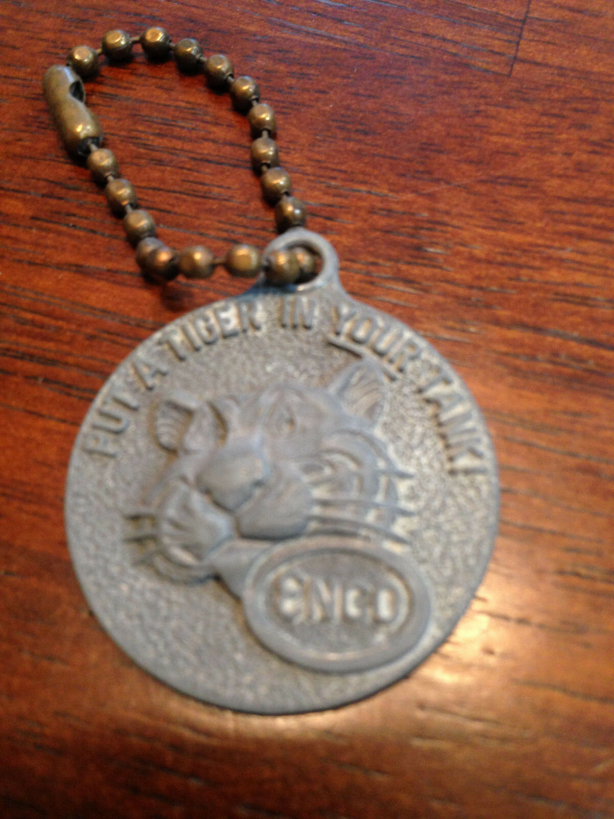 VINTAGE ESSO PUT A TIGER IN YOUR TANK KEY CLUB CHAIN | #16676226