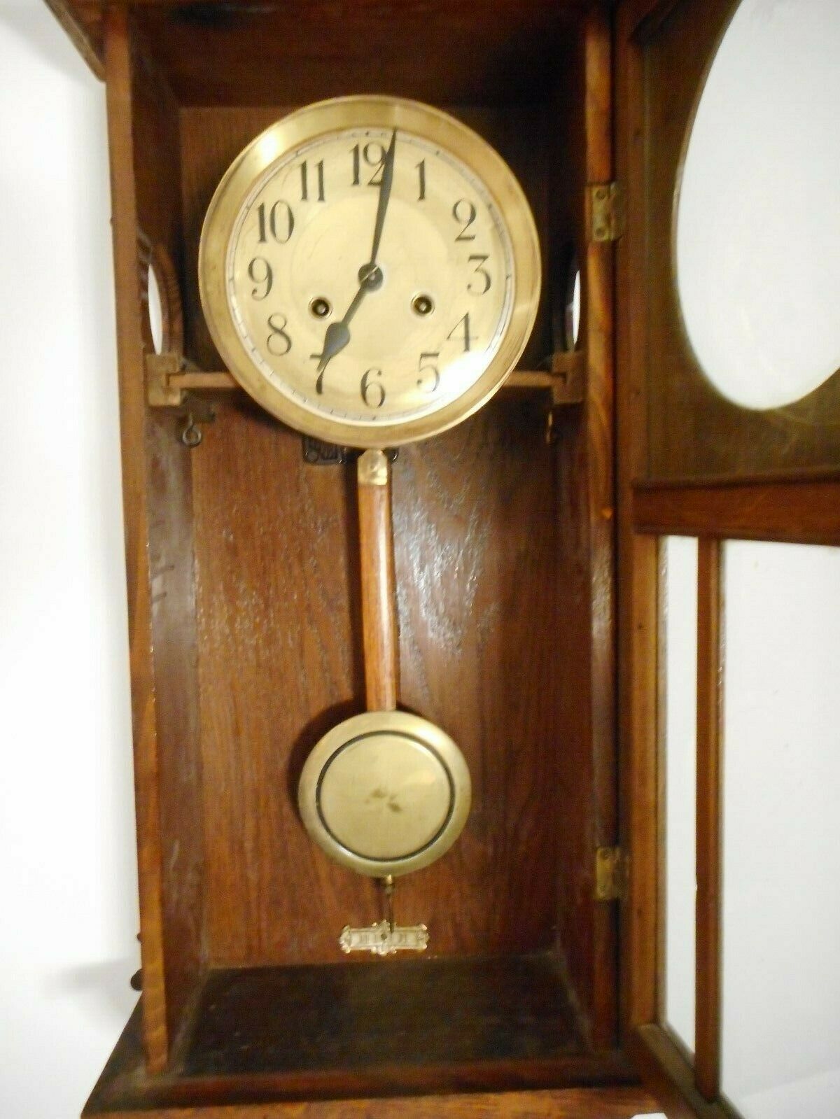 Vintage Oak Cased Vienna Chiming Pendulum Wall Clock | #16169122
