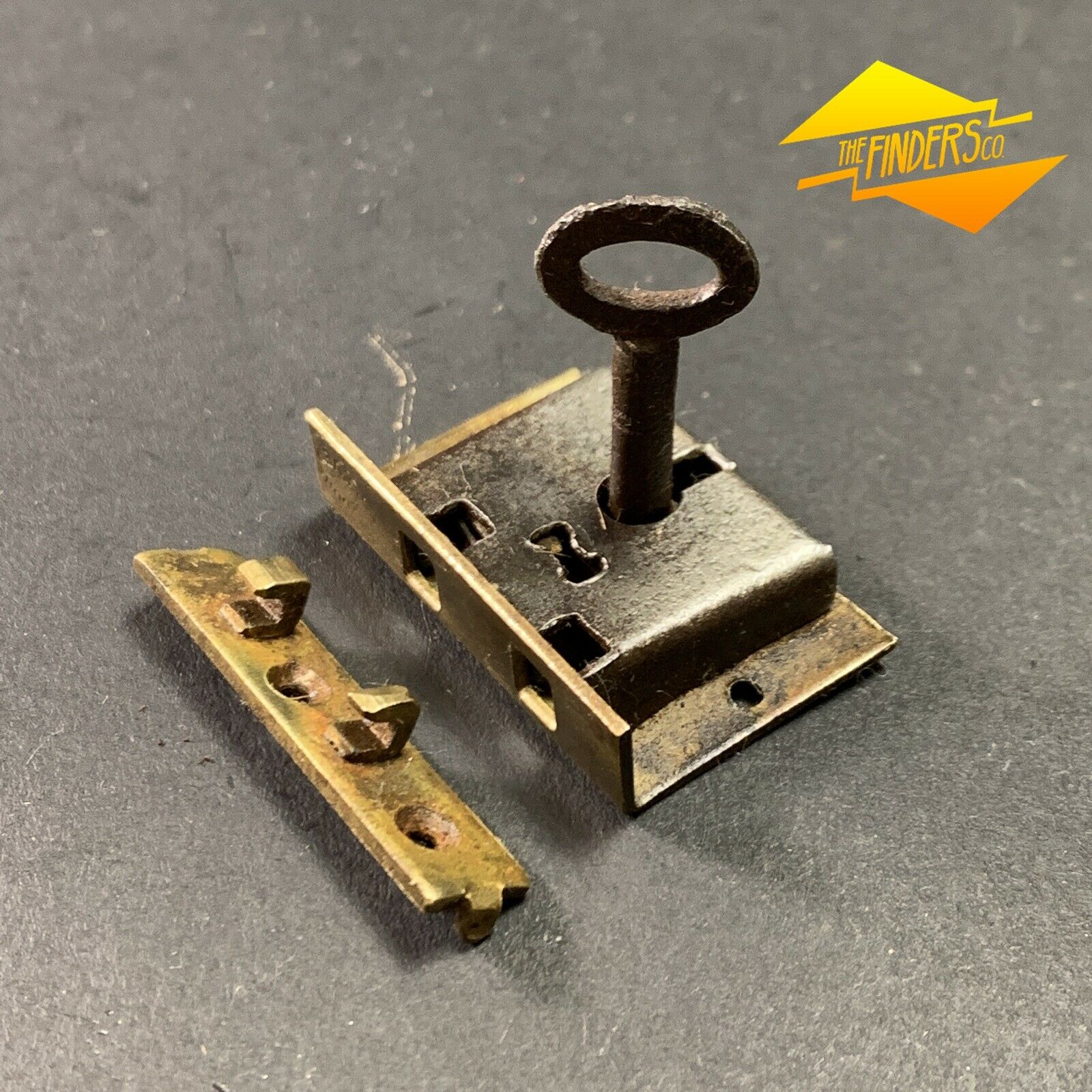 VINTAGE SECURE LEVER LOCK SMALL BOX CHEST LOCK WITH KEY 6 | #16049181