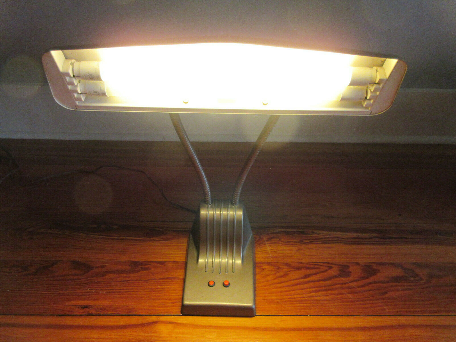 Antique Dazor Model 1000 Industrial Vintage LED Retro Metal Desk Lamp ...