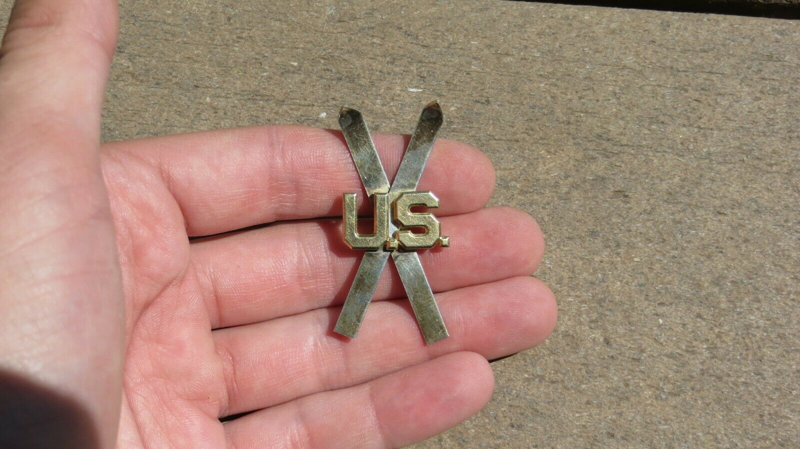 WW2 US ARMY MILITARY 10th Mountain Infantry Division Ski Pin | #15762052