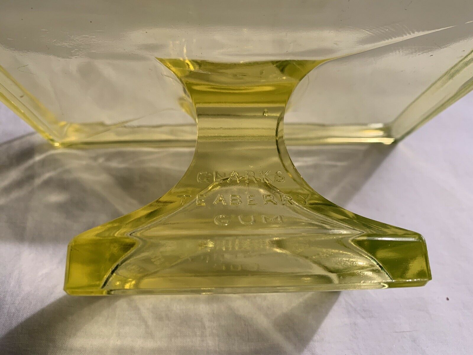 RARE ANTIQUE CLARKS TEABERRY GUM STORE DISPLAY VASELINE URANIUM GLASS ...
