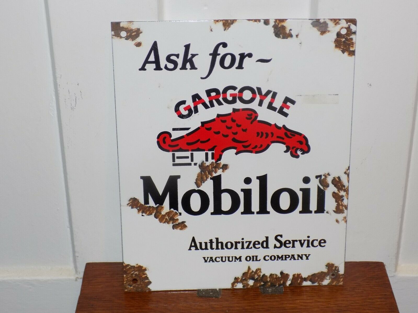 Ask For Gargoyle Mobiloil Authorized Service Vacuum Oil Company ...