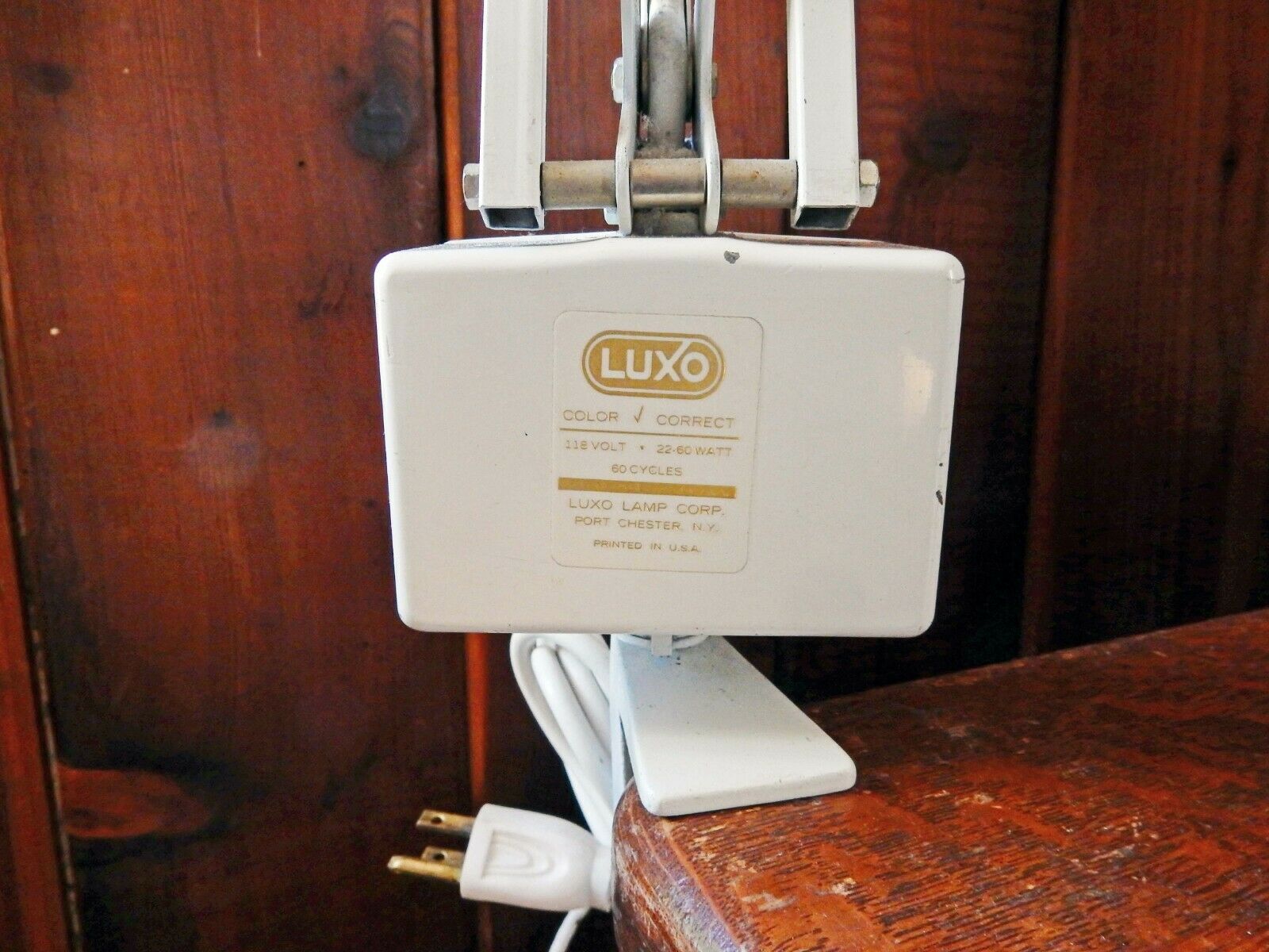 Vintage LUXO Color Correct Articulating Drafting Dual Lamp 2 Bulb With ...