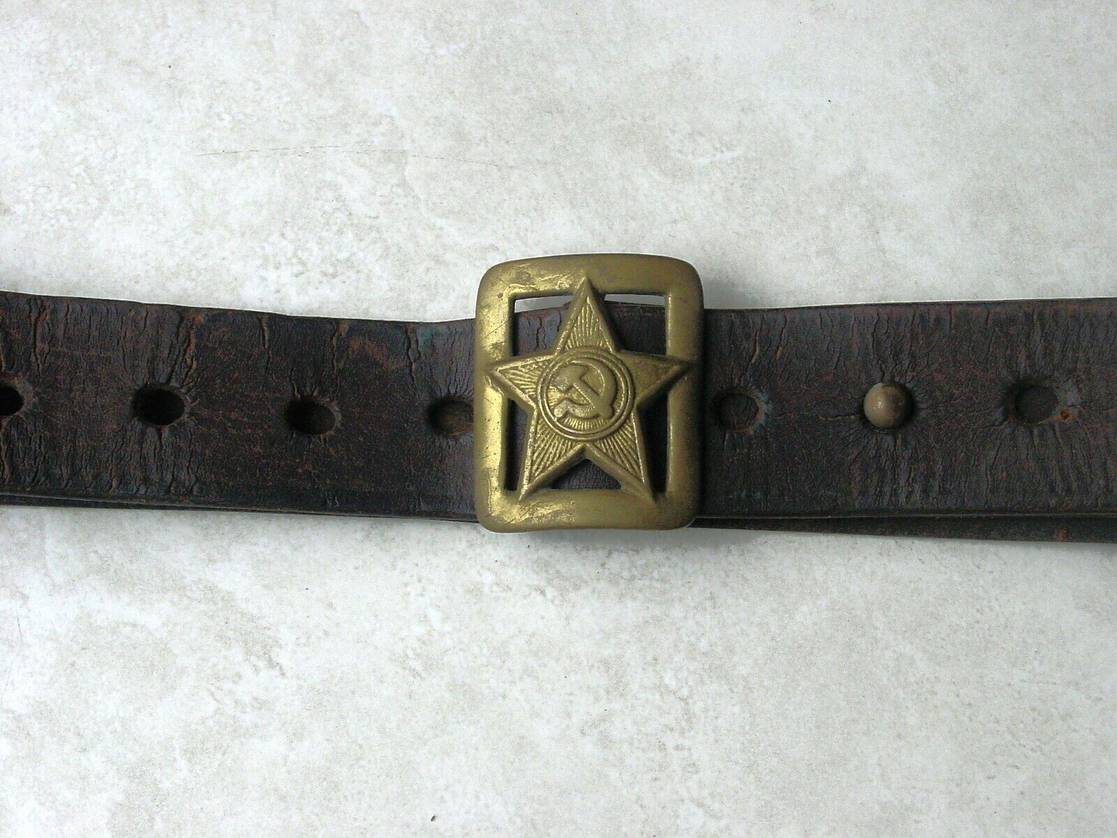 EARLY WW2 SOVIET RUSSIAN OFFICER BELT BUCKLE AND LEATHER BELT | #15555209