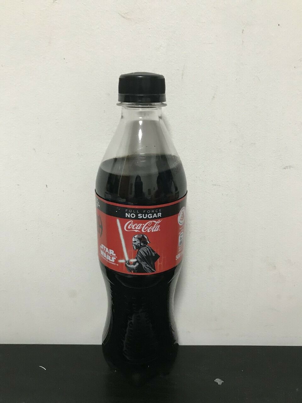 WORLD ' S FIRST STAR WARS LIGHT UP COCA COLA BOTTLE KYLO REN SINGAPORE ...