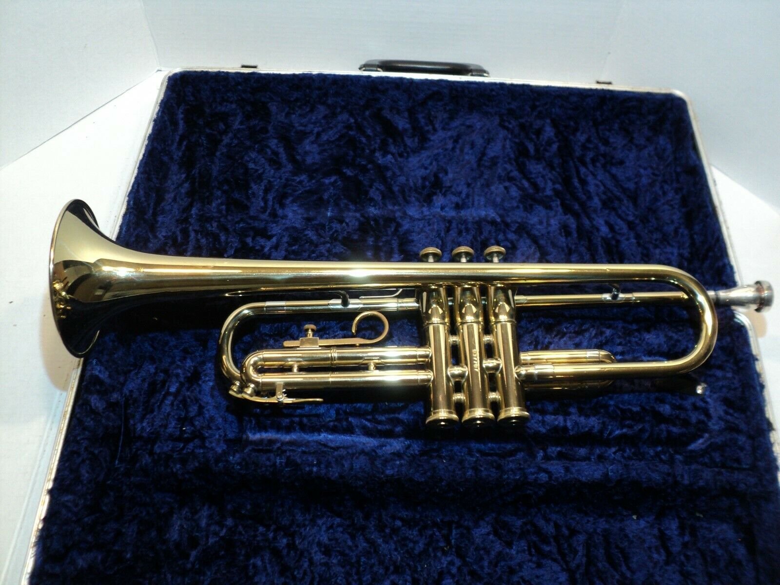 Vintage Olds Ambassador Trumpet 837787 With 2 Mouth Peices And Locking ...