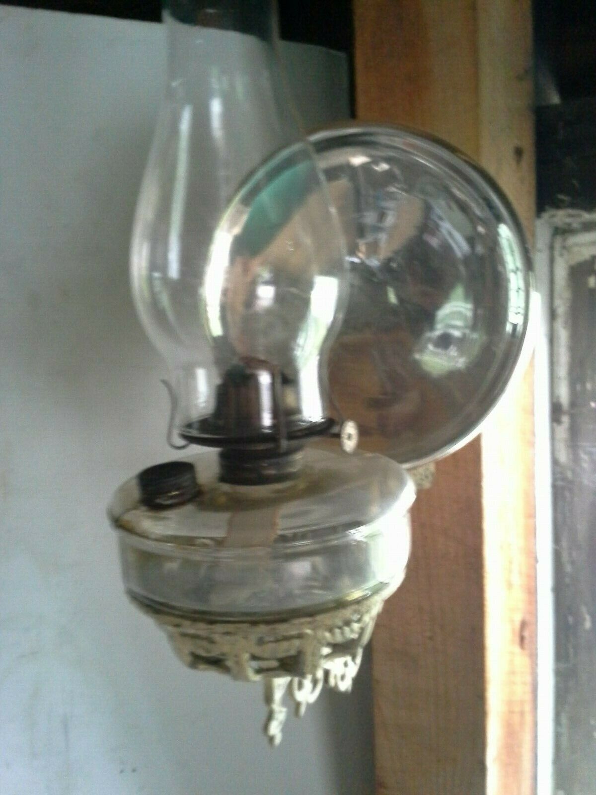 ANTIQUE EASTLAKE VICTORIAN CAST IRON SWING ARM WALL SCONCE OIL LAMP ...