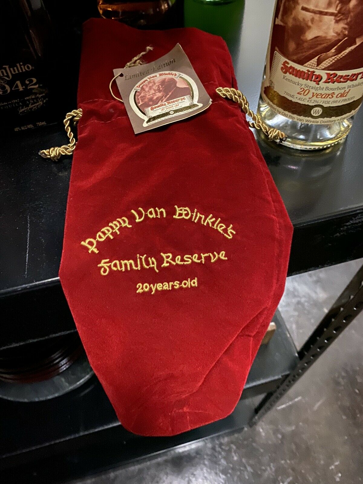 Pappy Van Winkle’s Family Reserve 20 Year Old (Empty Bottle) W/ Sleeve ...
