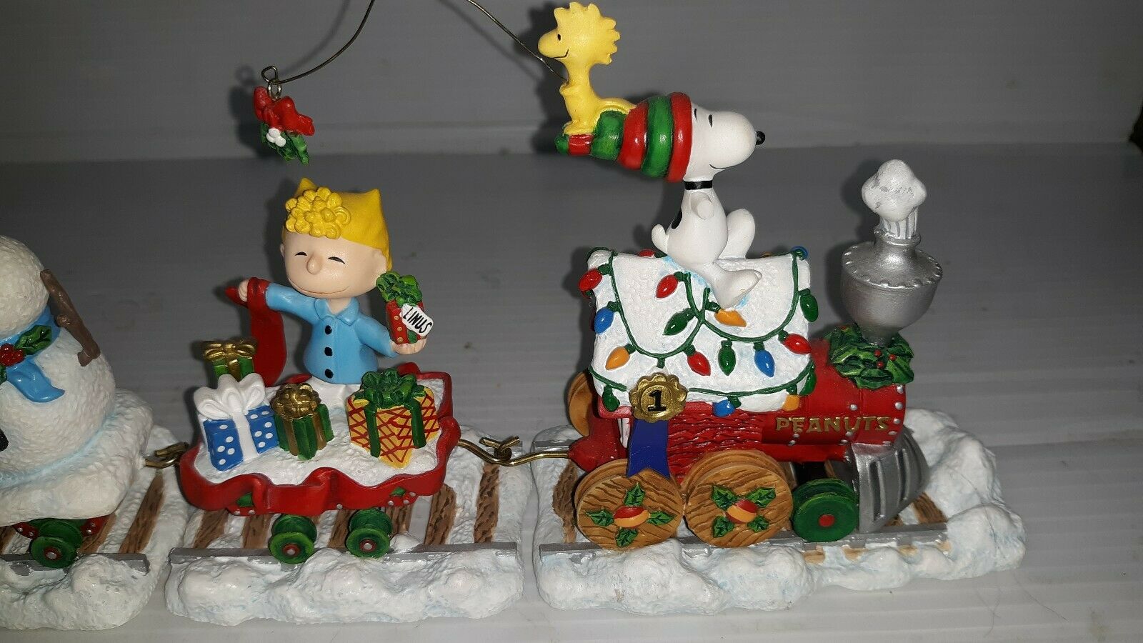 DANBURY PEANUTS CHARLIE BROWN CHRISTMAS TRAIN SET | #15149558