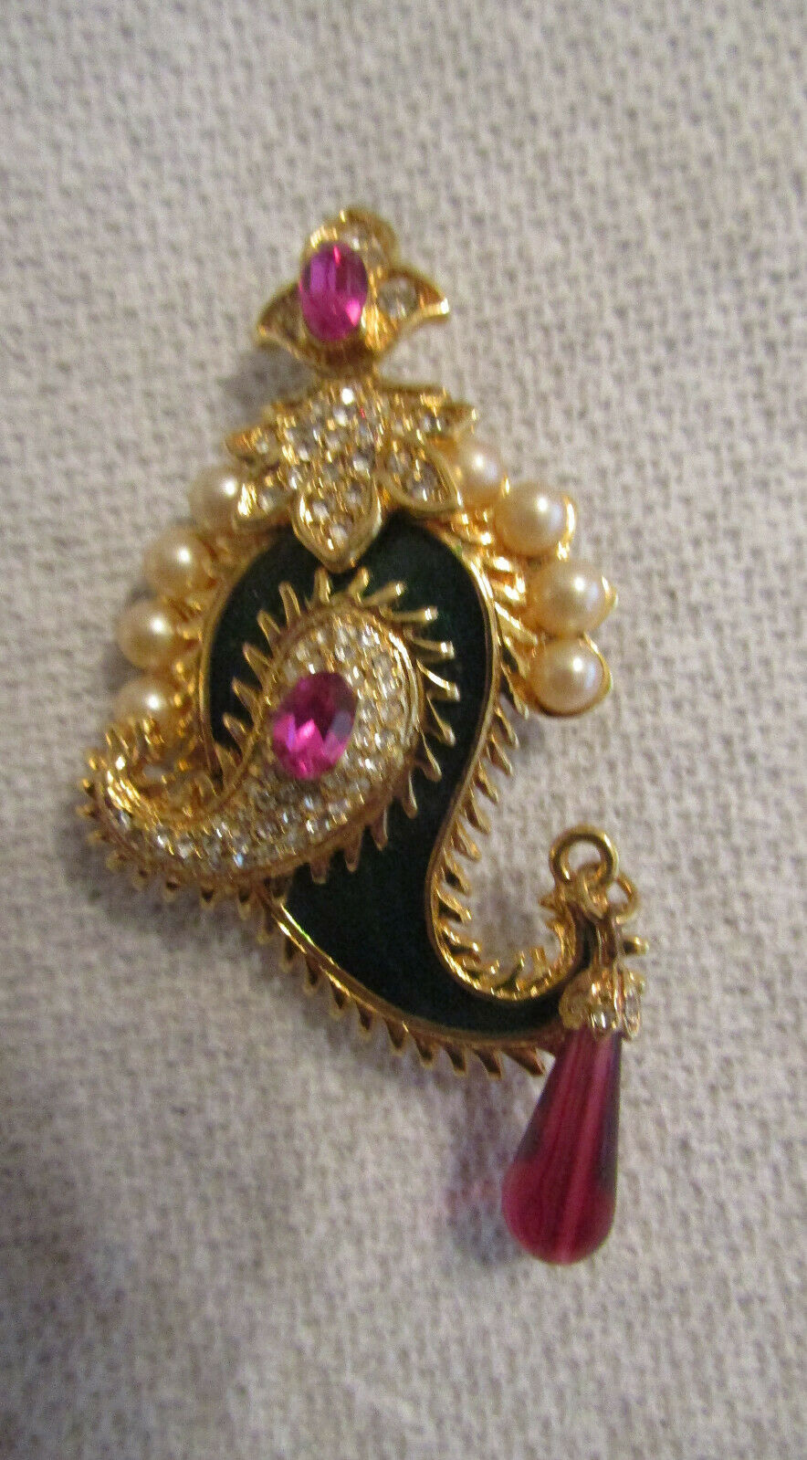 ENAMELED JEWELED BROOCH PIN SIGNED KJL KENNETH J. LANE | #15124583