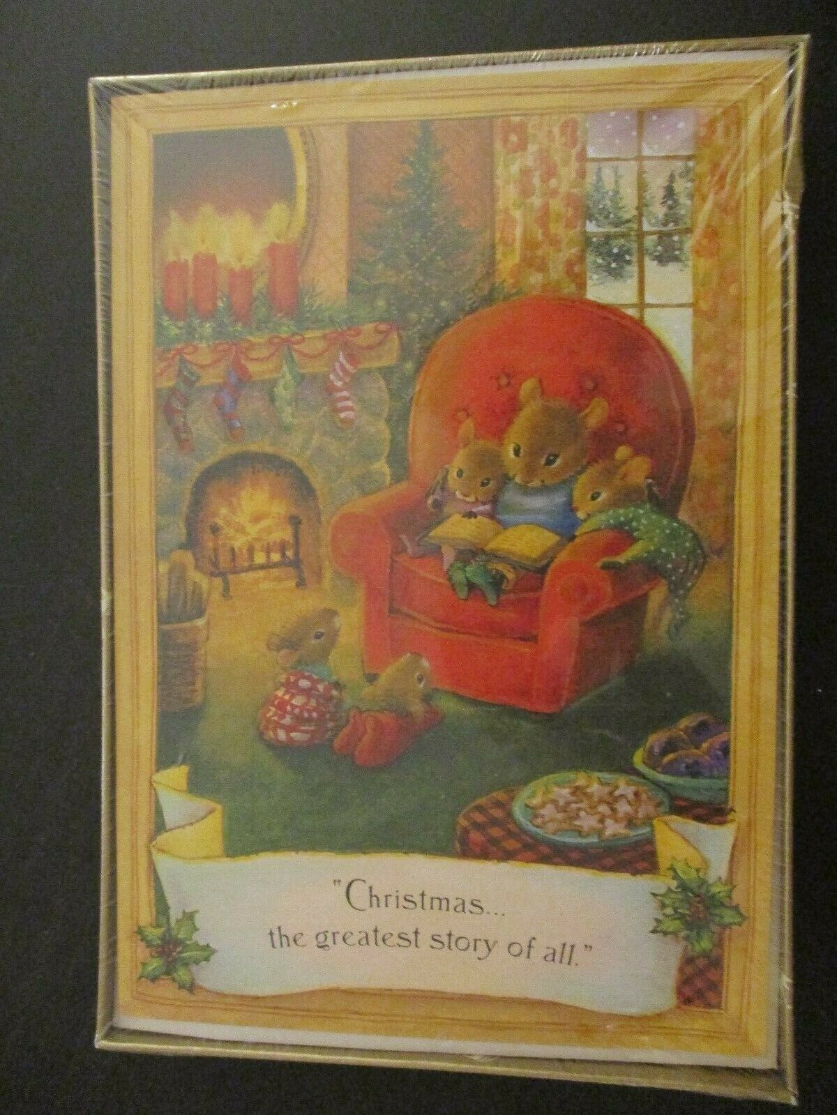 MOUSE MICE FAMILY MOM READING FIREPLACE STOCKINGS TREE HALLMARK ...