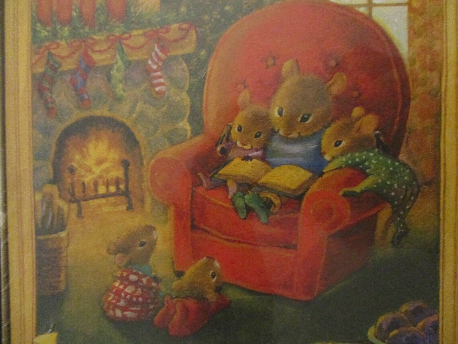 MOUSE MICE FAMILY MOM READING FIREPLACE STOCKINGS TREE HALLMARK ...