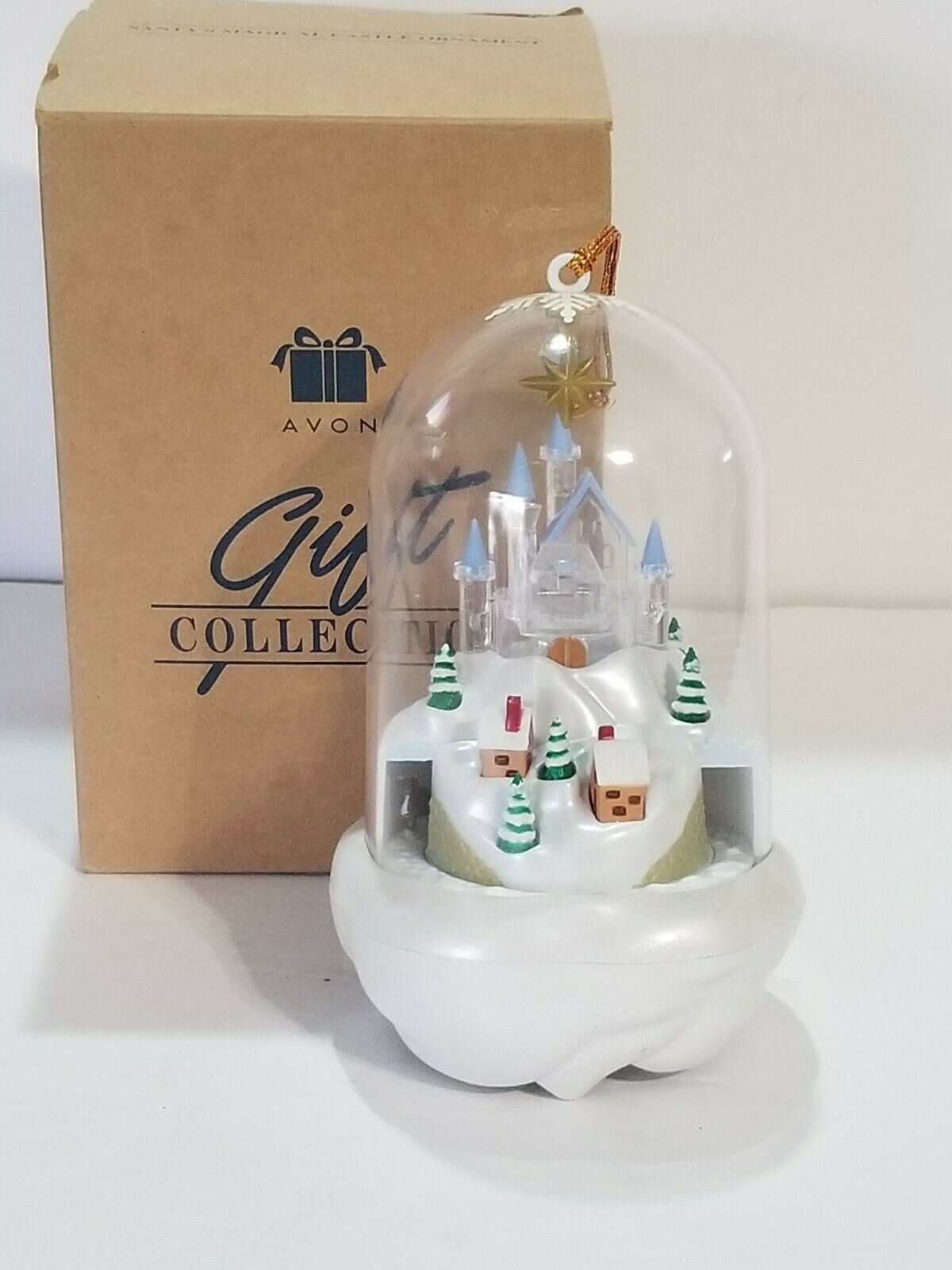 AVON SANTA ' S MAGICAL CASTLE LIGHT UP MUSICAL CHRISTMAS ORNAMENT ...