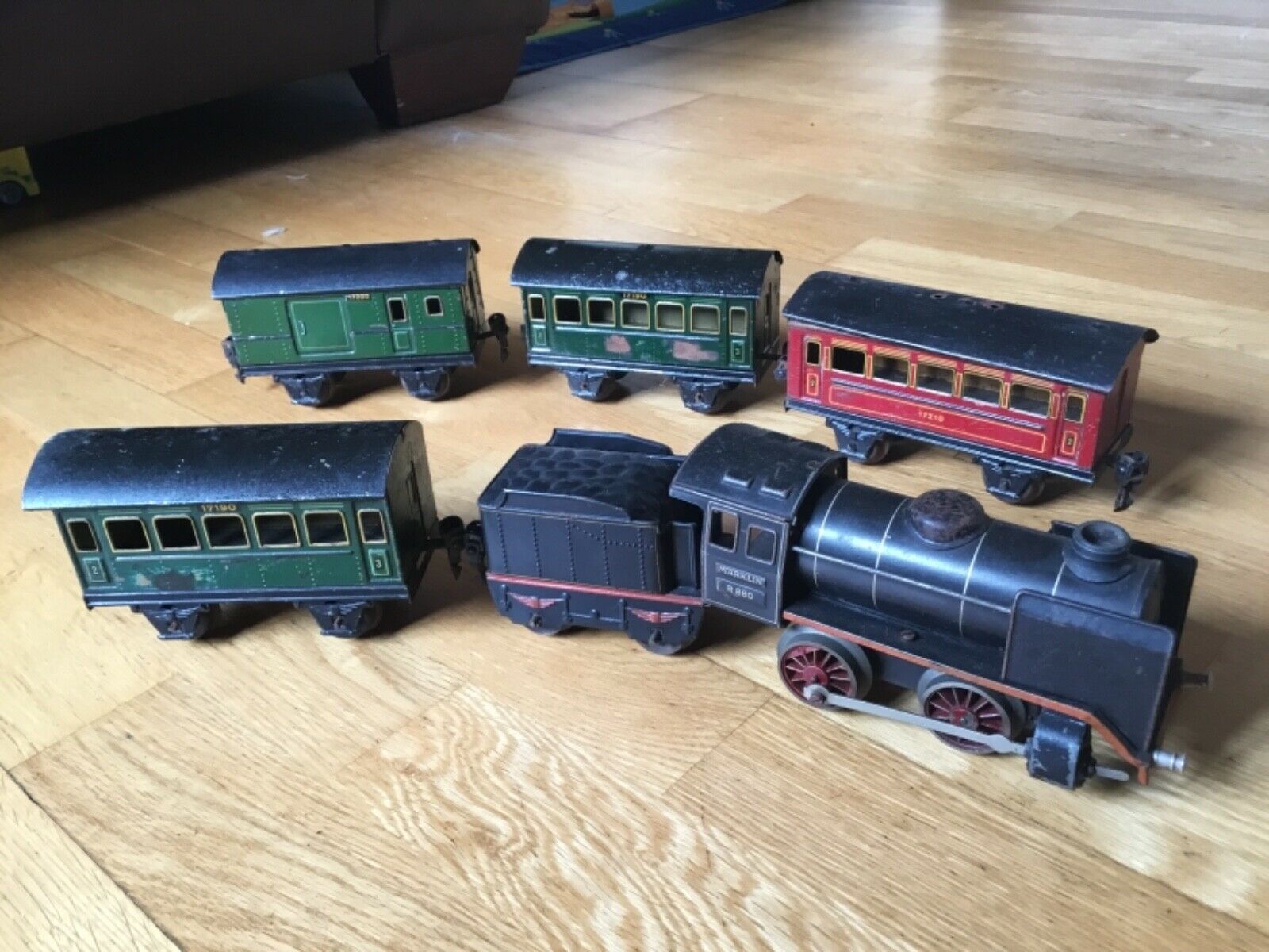 Very Scarce 1930s O Gauge German Tinplate Marklin Clockwork Train Set ...