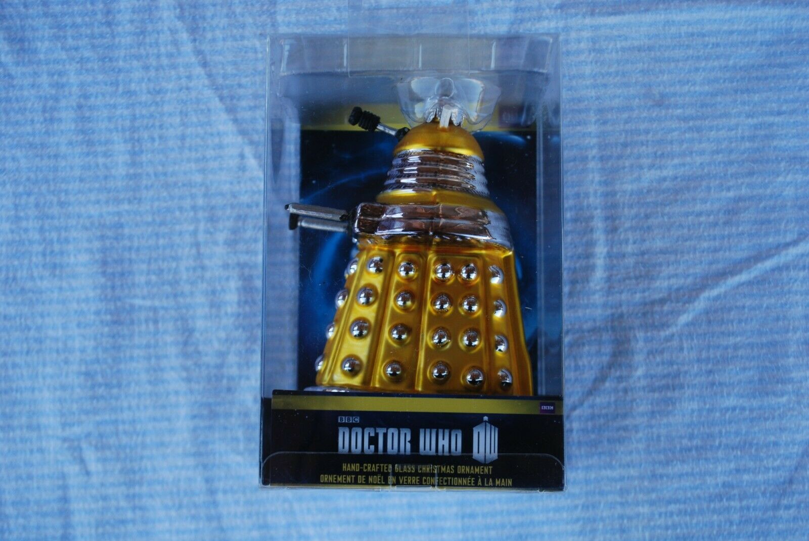 DW4121 Dr. Who Yellow Dalek Robot Cyborg Villain BBC Glass Christmas ...