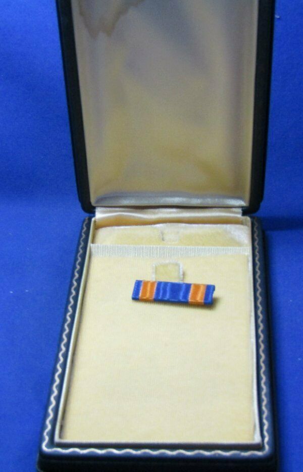 WWII Army Air Forces Air Medal Ribbon In Presentation Case Box GREAT ...