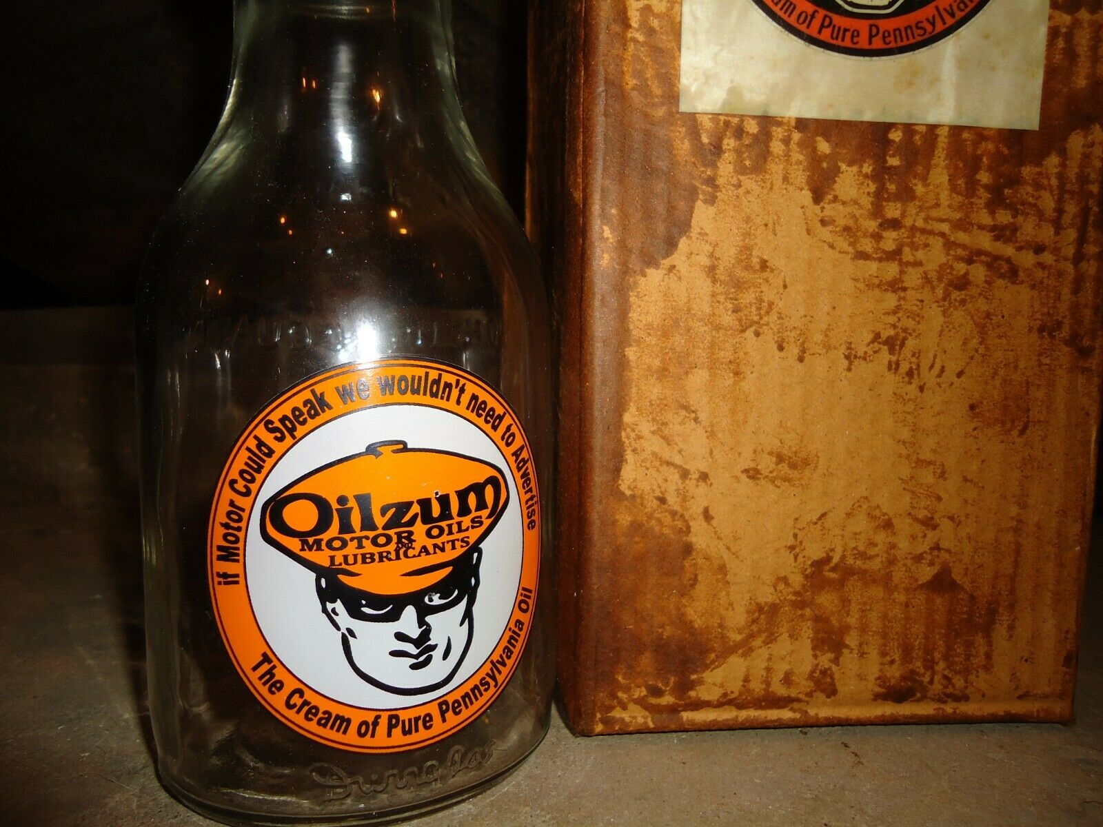 OLD OILZUM MOTOR OIL BOTTLE QUART SIZED OIL JAR AND SPOUT WITH BOX ...