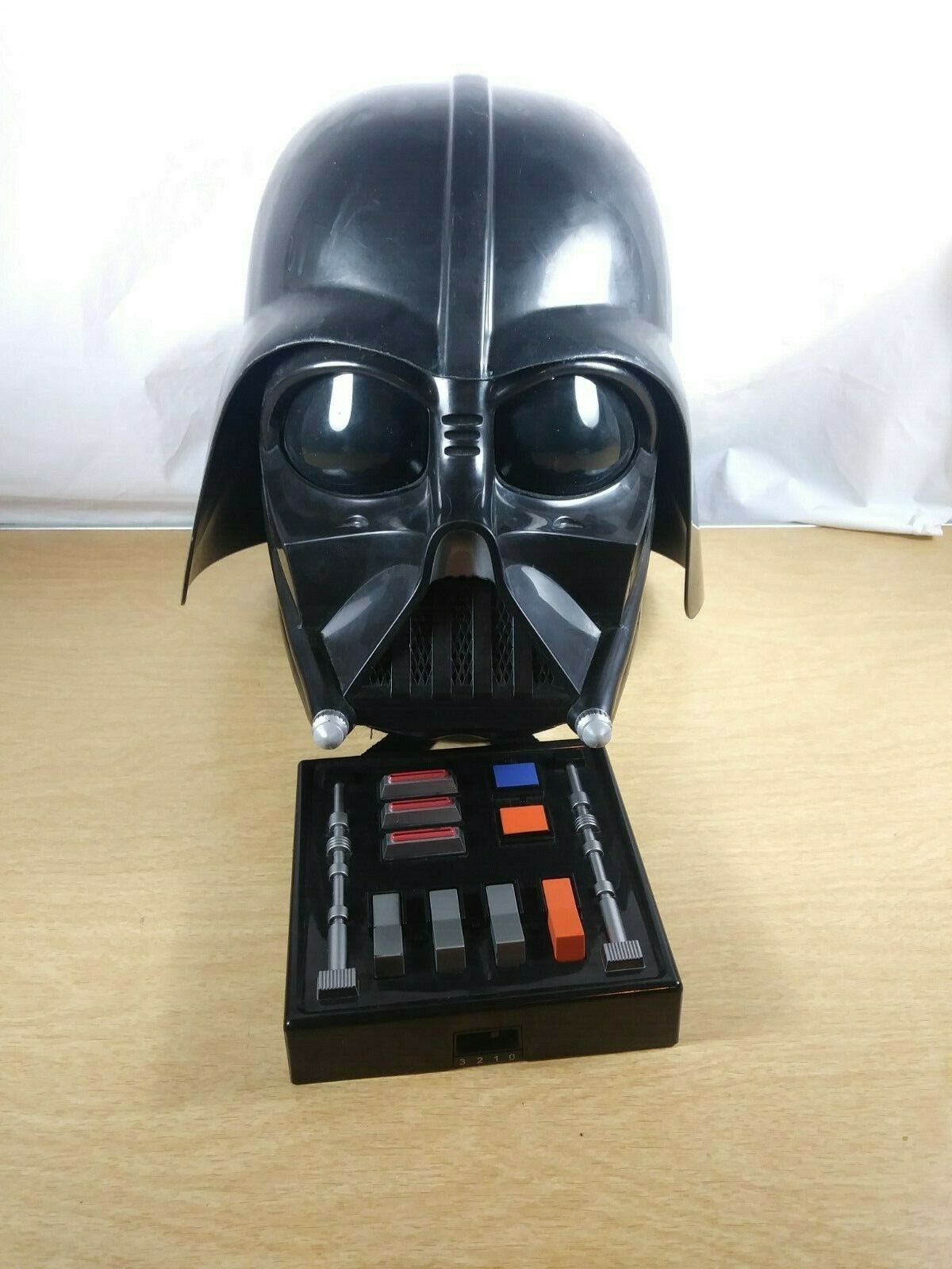 Hasbro Star Wars Darth Vader Talking Voice Changer Sounds Helmet Mask ...