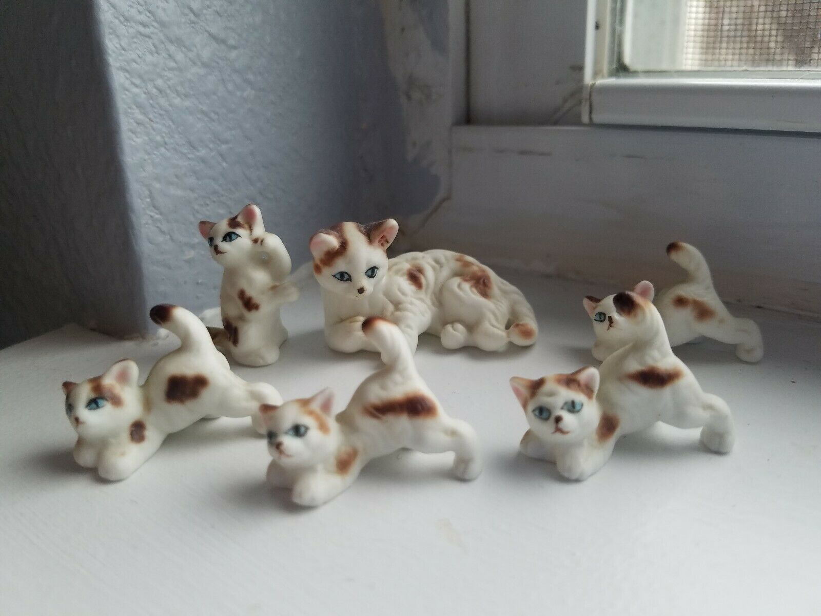 Vintage Cat - Kitten Figurines Miniature Ceramic - Porcelain Hand ...