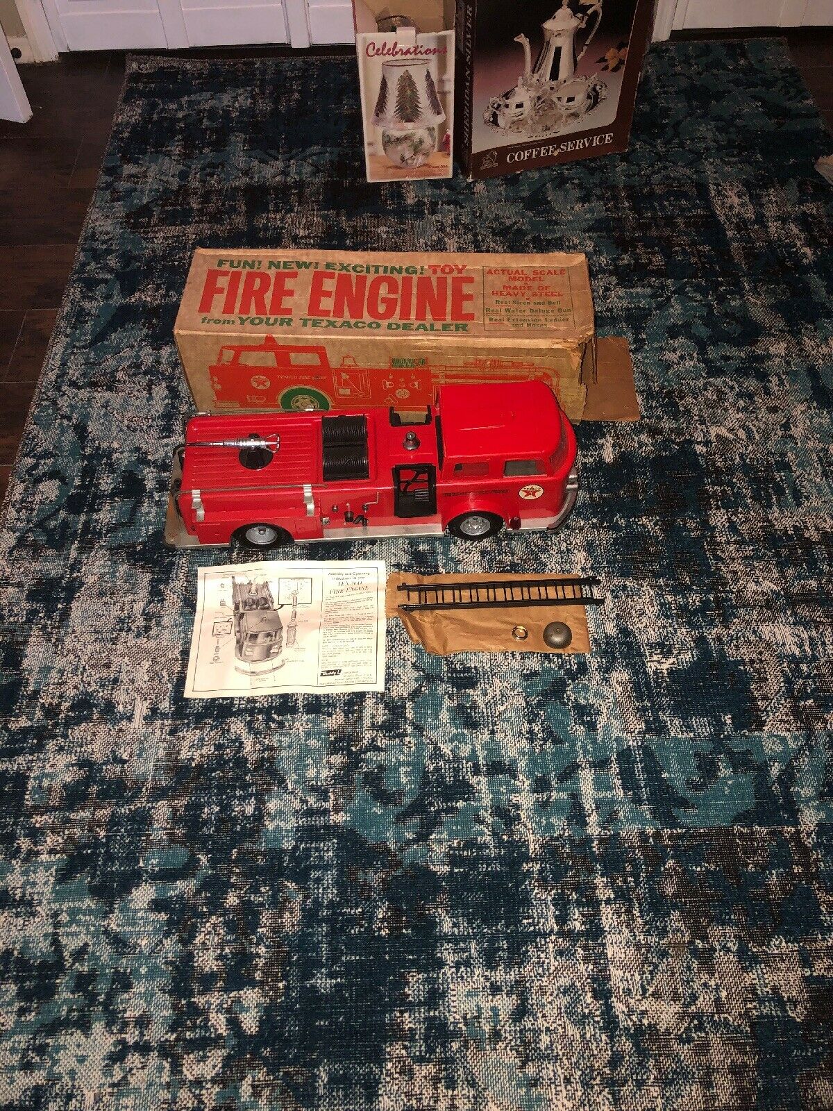 Vintage 1960’s Texaco Fire Engine Scale Model Heavy Steel Truck | #14509567
