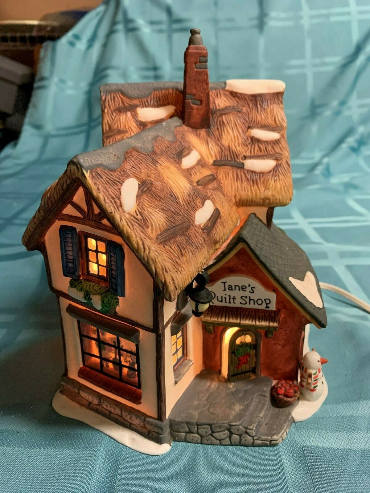 Holiday Time Village Collectibles Jane ' S Quilt Shop | #14448324