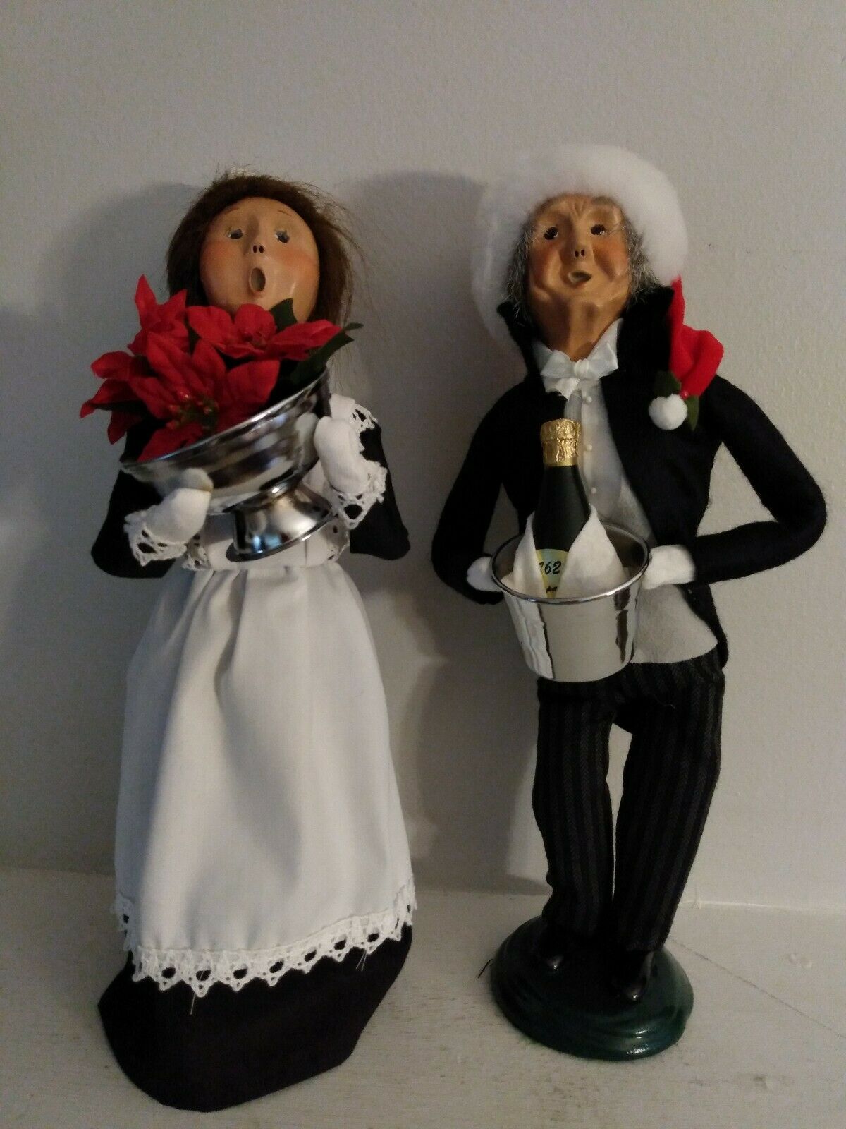 Byers Choice The Carolers 2000 Maid W/ Poinsettias & 2001 Butler With ...