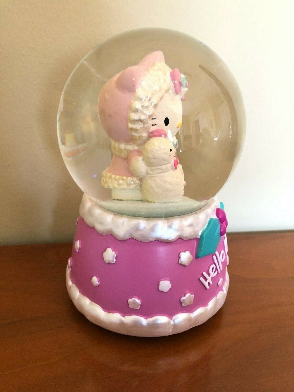 Sanrio 2004 Hello Kitty With Snow Man Christmas Snow Globe | #14552063