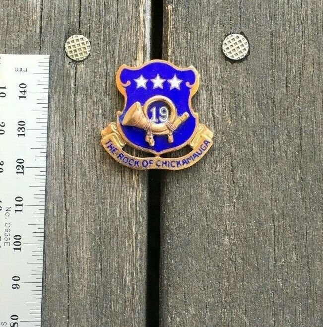WWII 19th Infantry Regiment DI Crest DUI Insignia Screw Back Meyer ...