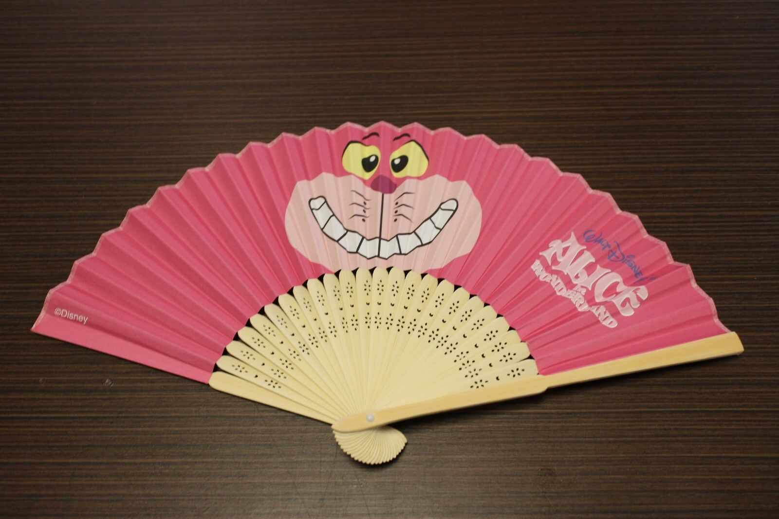 DISNEY FOLDING FAN CHESHIRE CAT ALICE IN WONDERLAND PINK SENSU WIND ...