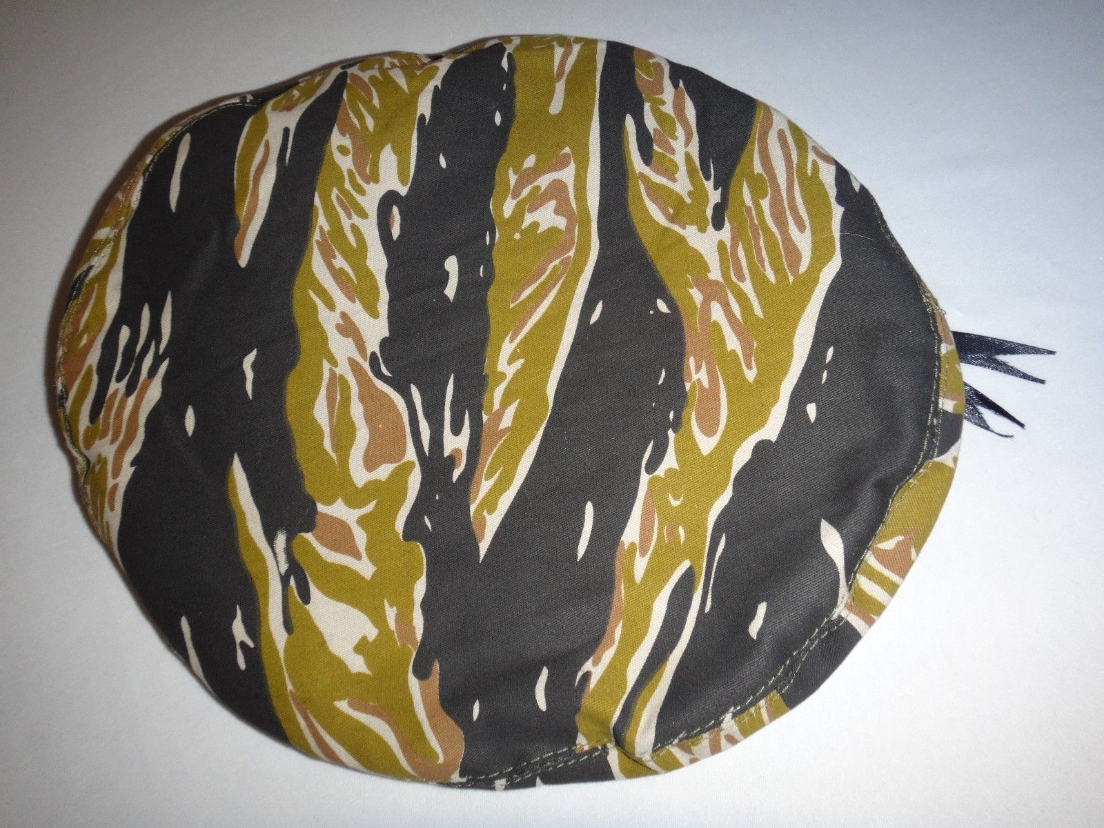 Vietnam War Tiger Stripe Beret Worn By US Army Special Forces Team ...