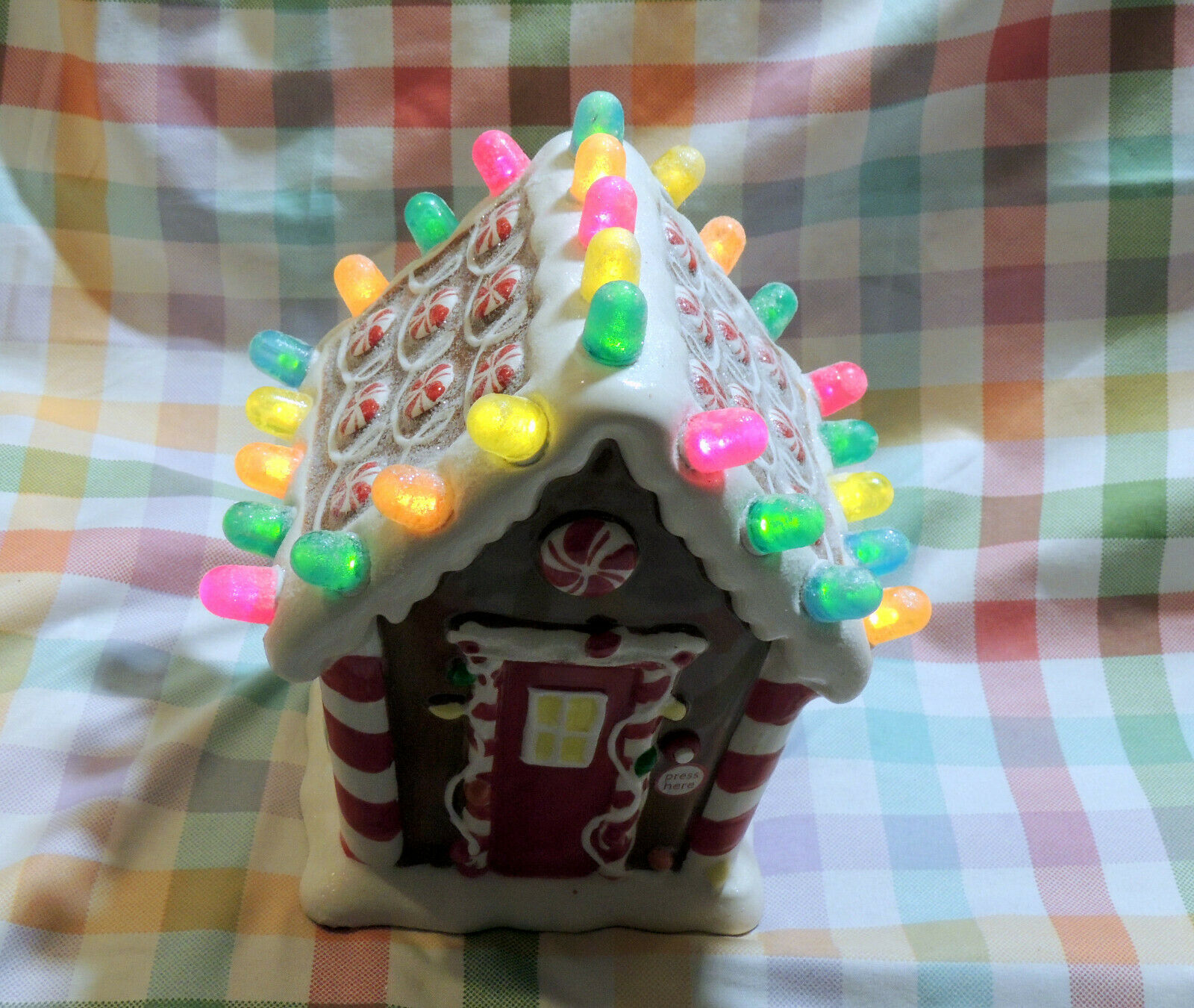 2008 HALLMARK CERAMIC GUM DROP GINGERBREAD HOUSE MUSICAL LIGHTS UP ...