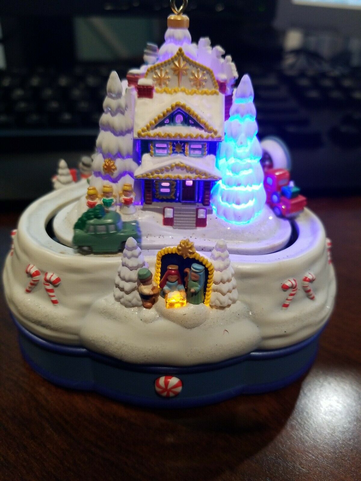 Hallmark Keepsake Ornament Candy Cane Lane Magic 2007 QXG7557. No Box ...