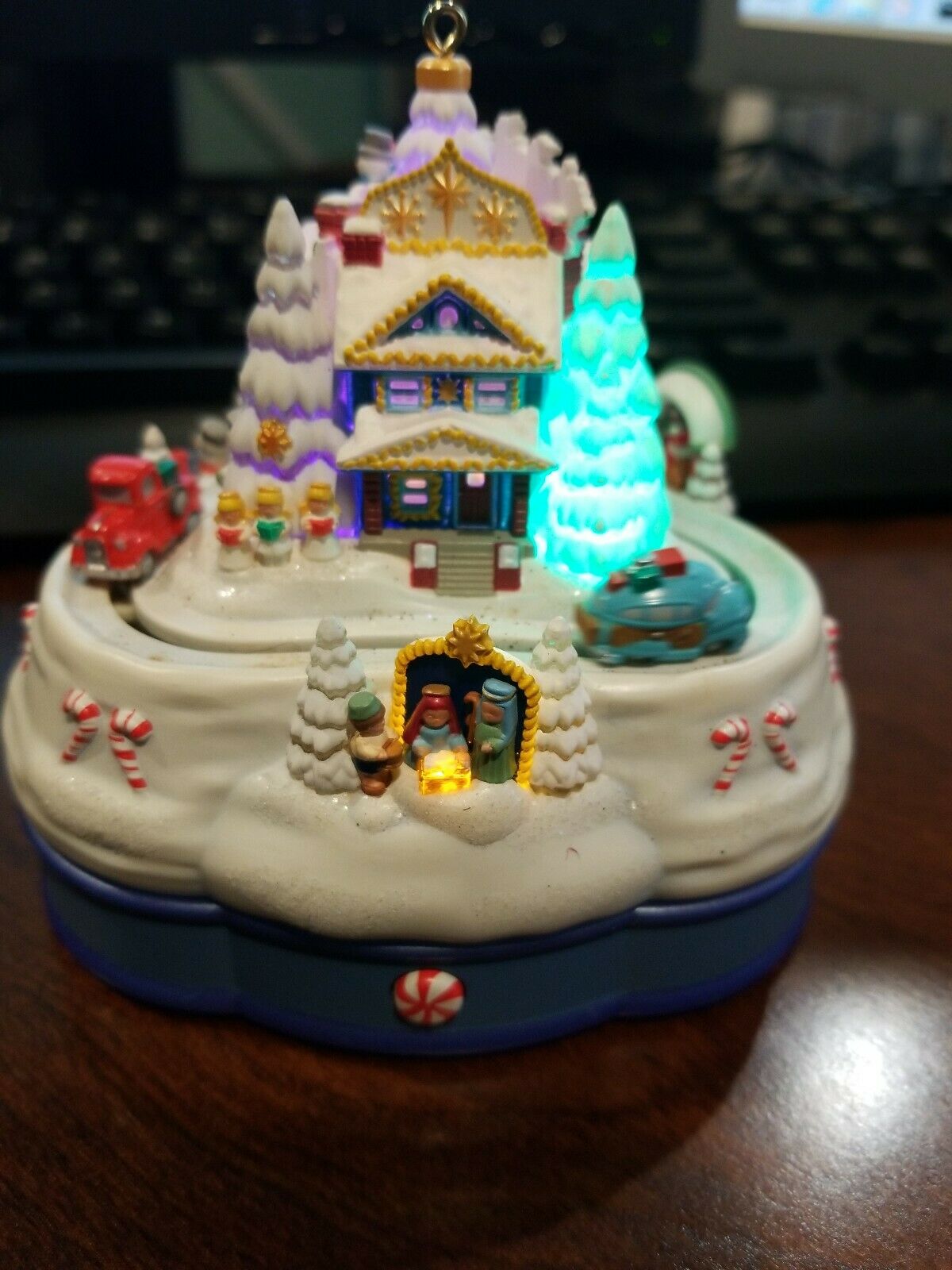 Hallmark Keepsake Ornament Candy Cane Lane Magic 2007 QXG7557. No Box ...