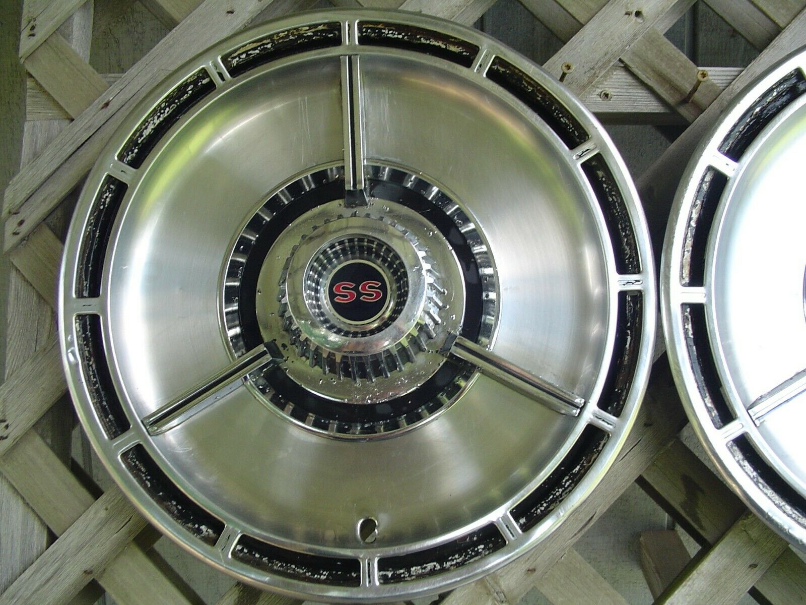 TWO VINTAGE 1964 64 CHEVROLET CHEVY IMPALA CHEVELLE SS HUBCAPS WHEEL ...