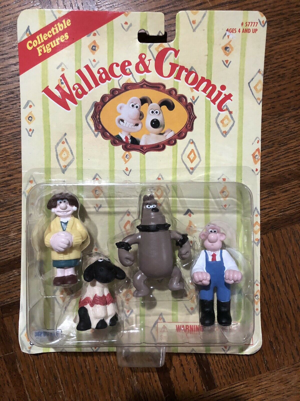 1989 Irwin Toys On CARD Wallace And Gromit Collectible Figures - 4 On ...