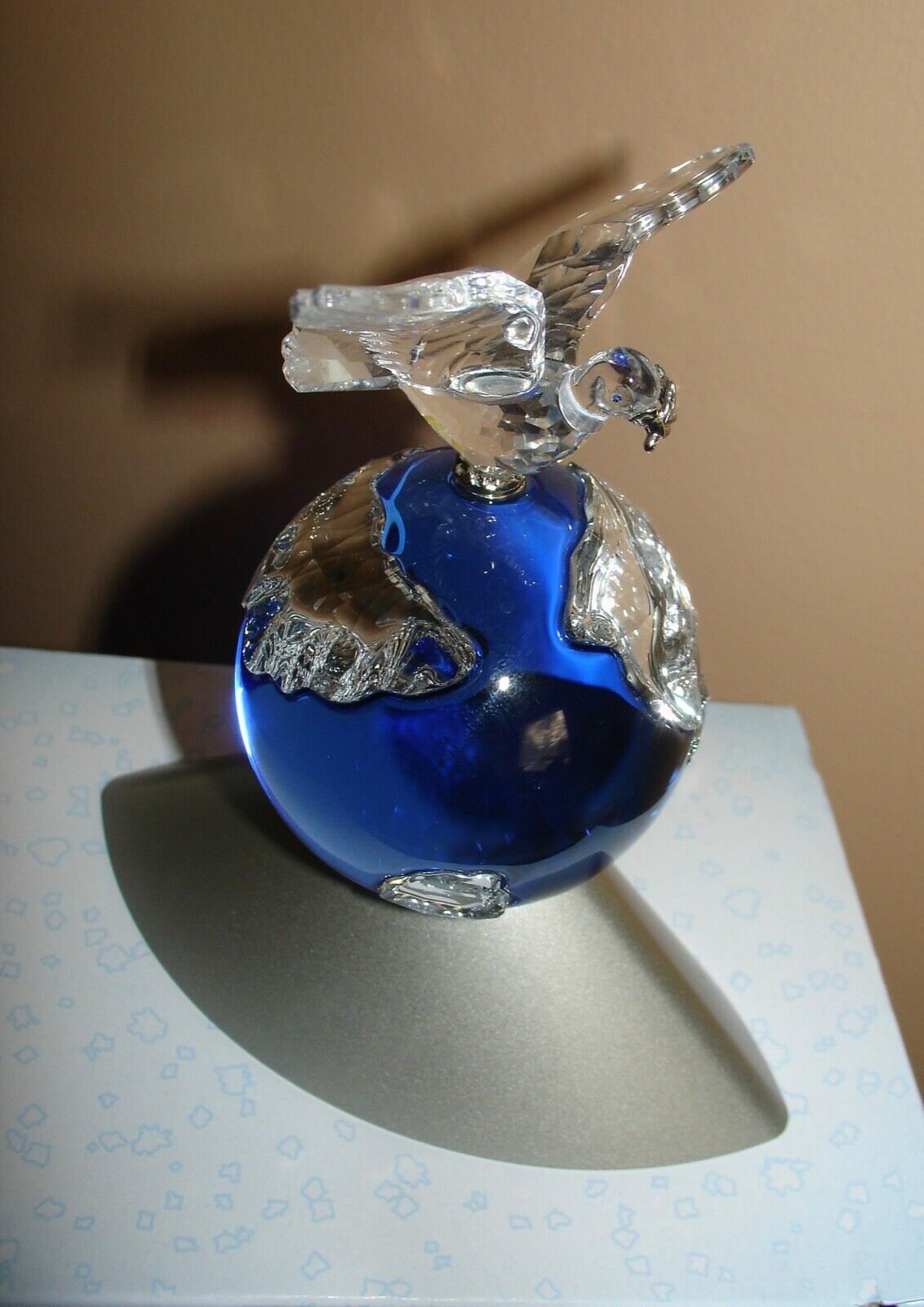 2000 Swarovski Crystal Planet Vision Peace Dove On Globe, W/coa And Box ...