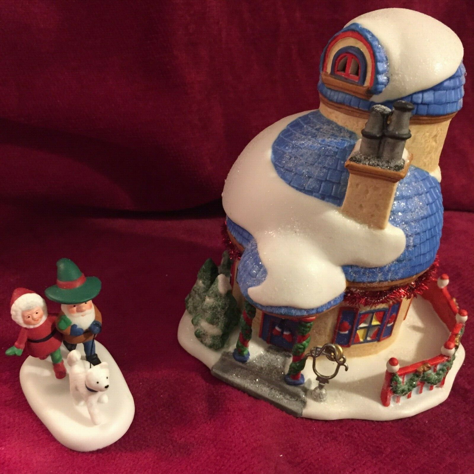 DEPT 56 PORCELAIN LIGHT UP MITTEN MANOR ELF HOUSE NORTH POLE SERIES ...