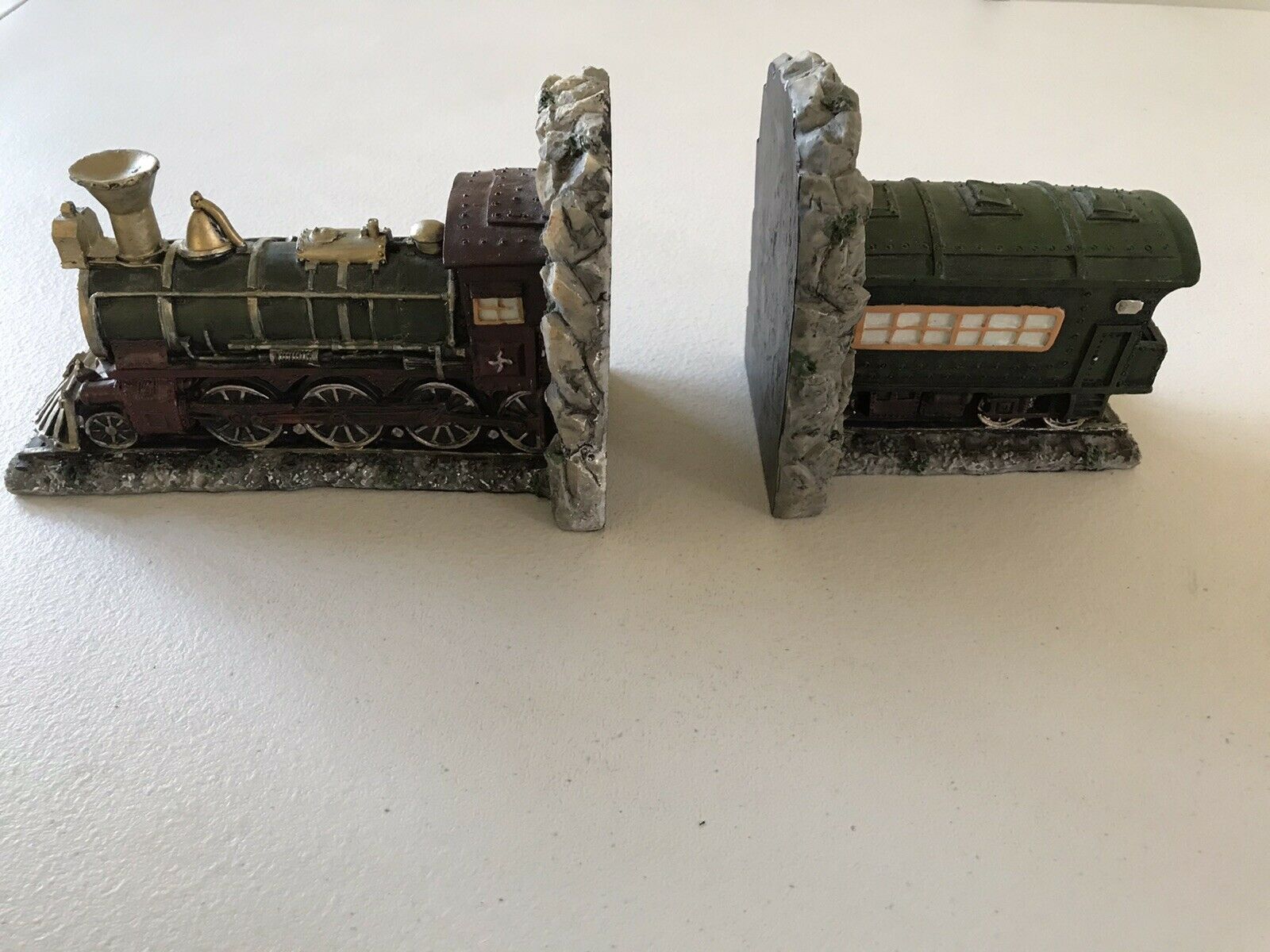 Train Book Ends Green Tunnel 888 Resin Steam Engine Caboose Locomotive ...
