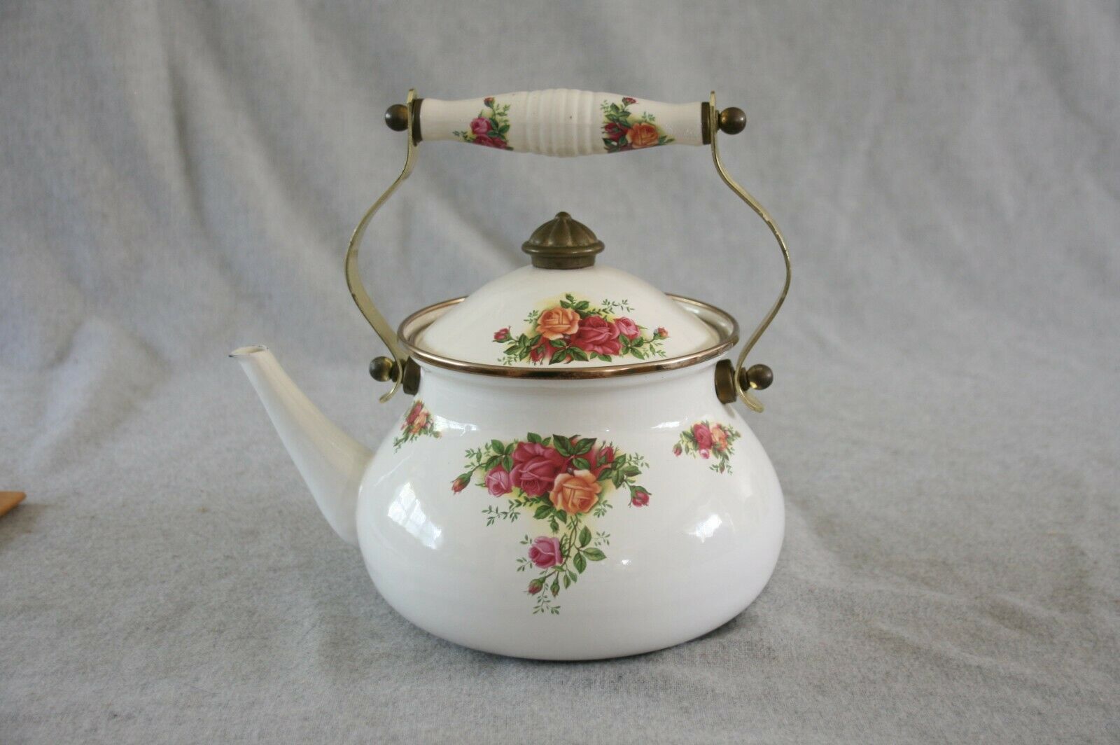 Vtg Royal Albert Old Country Roses 2 QT Metal Enamel Tea Kettle W Lid ...