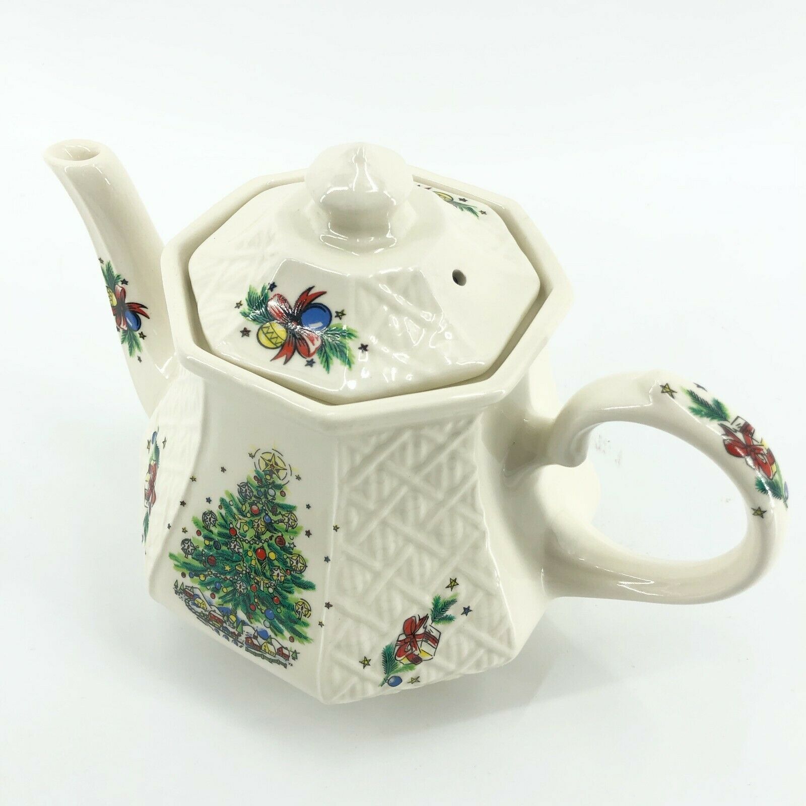 Sadler England Salem Christmas Eve Lattice Embossed Teapot Ornaments ...