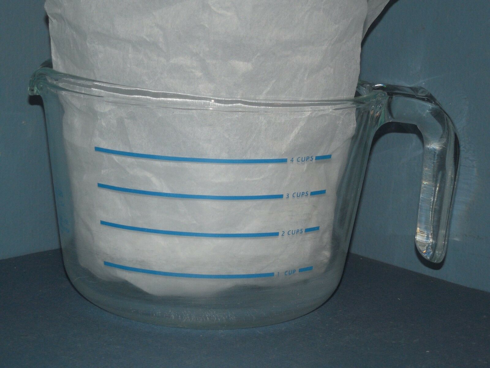 Vintage Pyrex 4 Cup Glass Measuring Cup Blue Markings Open Handle M ...